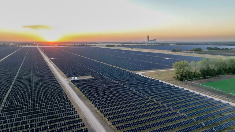 Touring Sherco Solar, the largest solar farm in the Upper Midwest ...