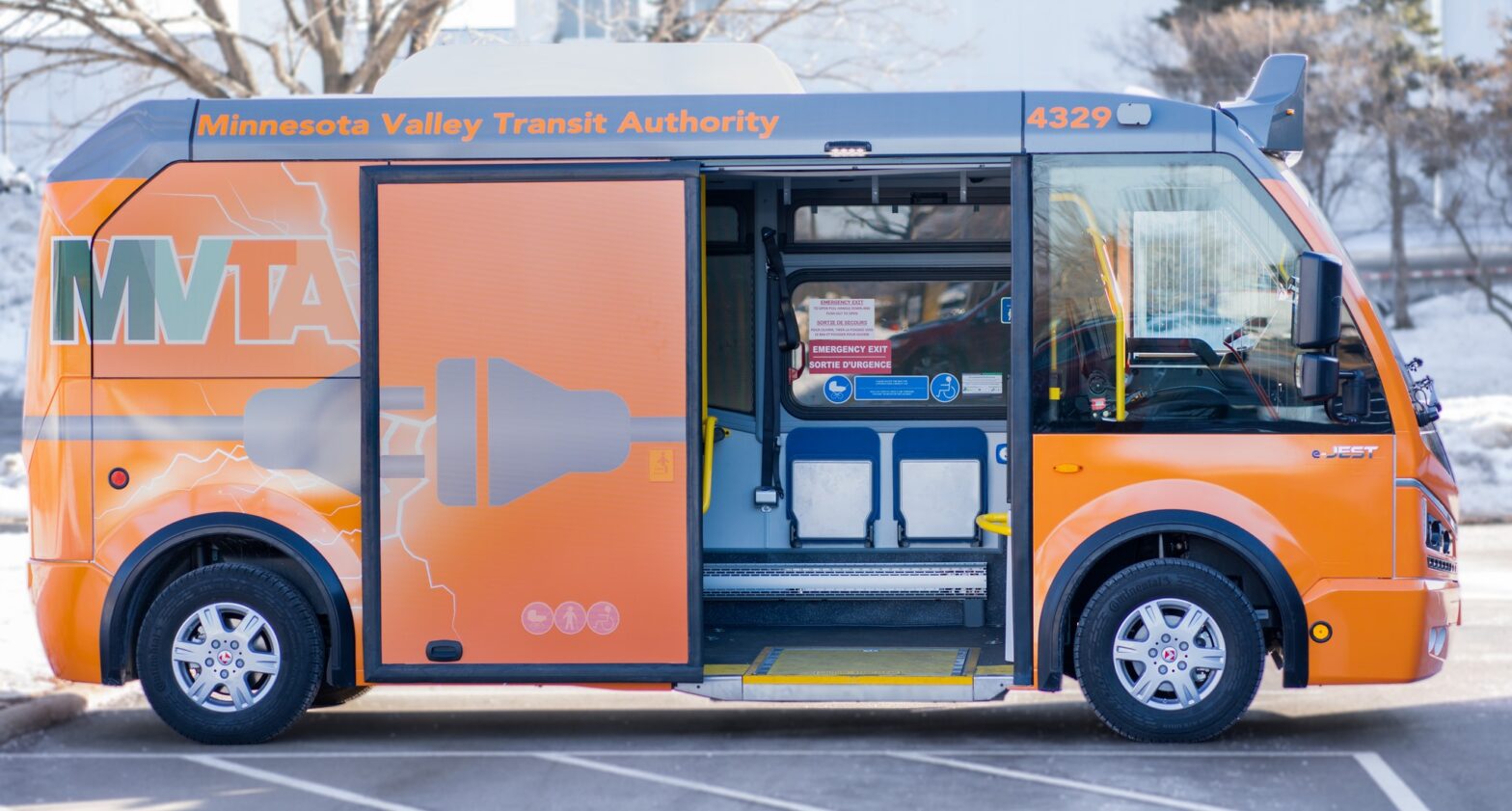 Minnesota's second-largest transit agency begins switching buses to net ...